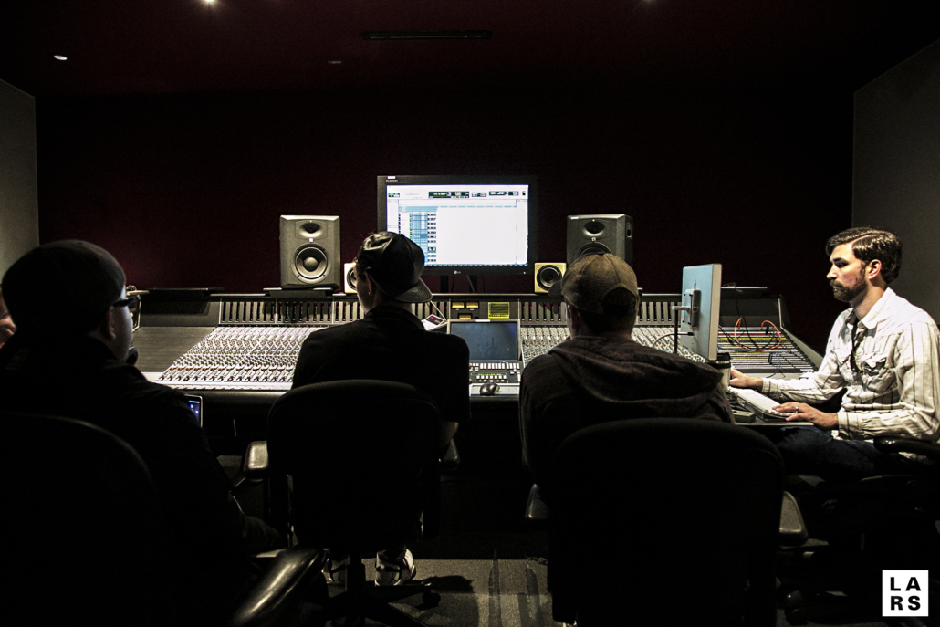 Studio Manager Looking For Engineering Interns